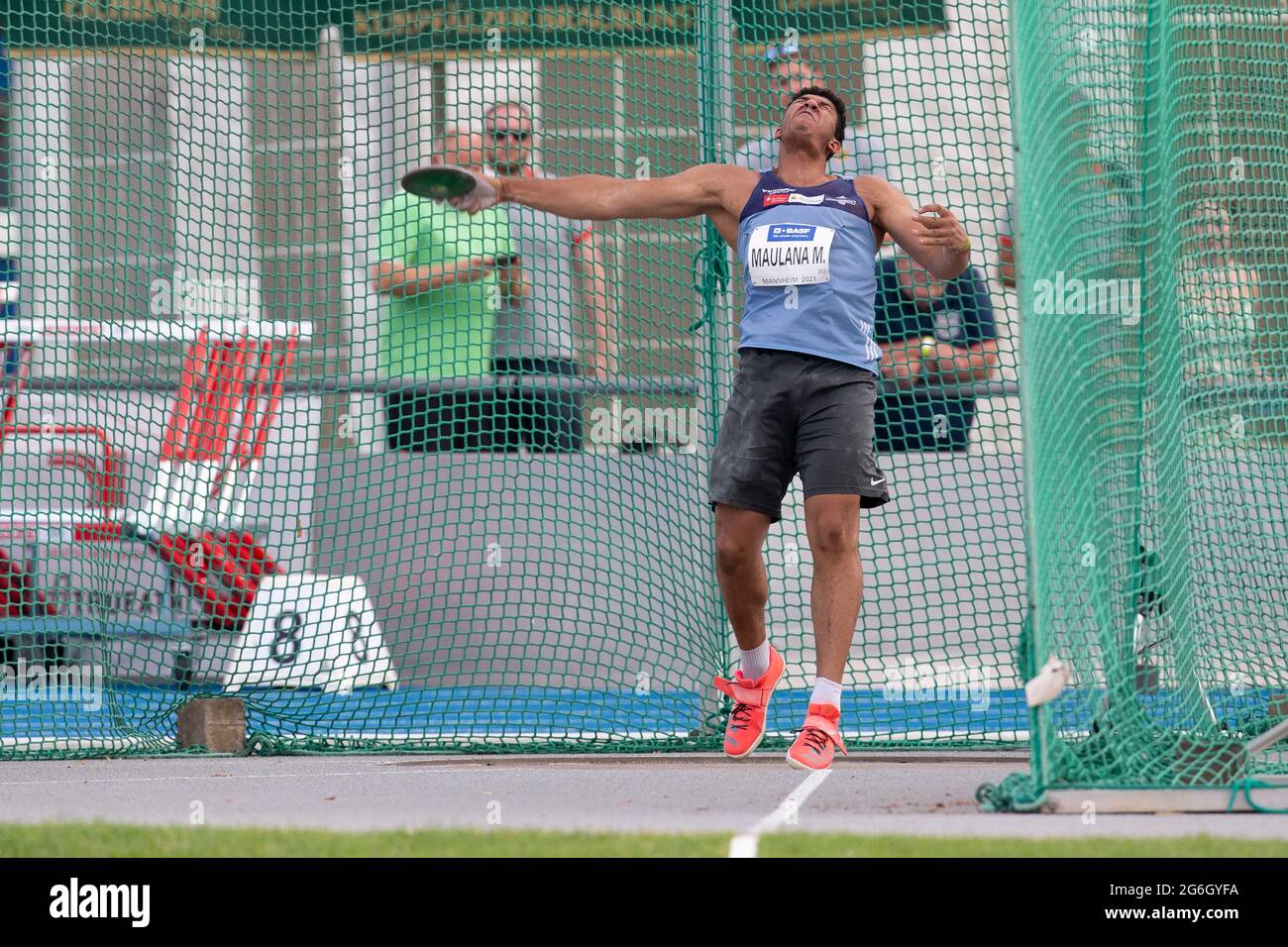 Matteo MAULANA (GER, LAC Erdgas Chemnitz) throwing a discus, action ...
