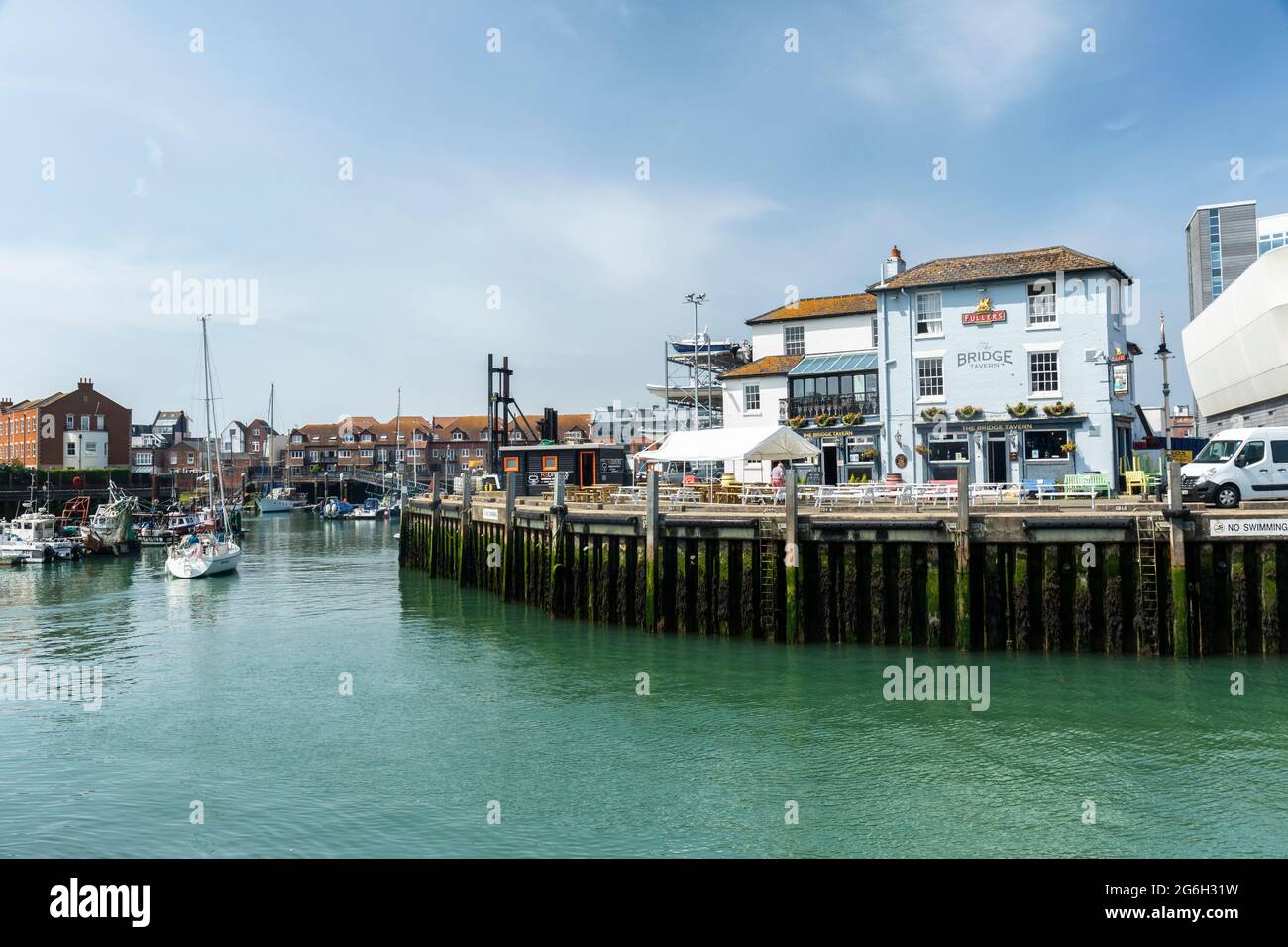 The Bridge Tavern & Restaurant beside Camber Dock, Old Portsmouth ...