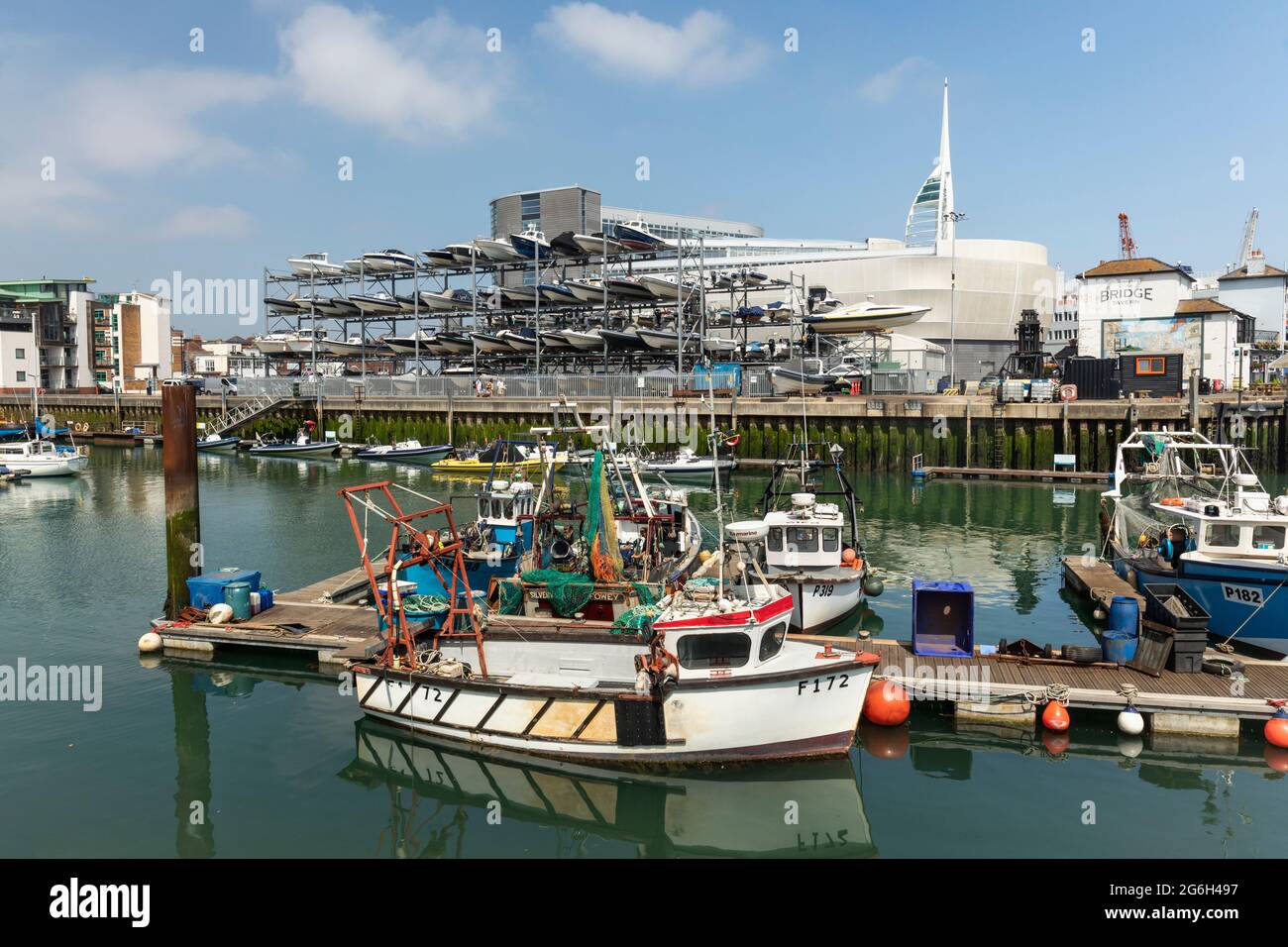 Boats kb dry stack camber hi-res stock photography and images - Alamy