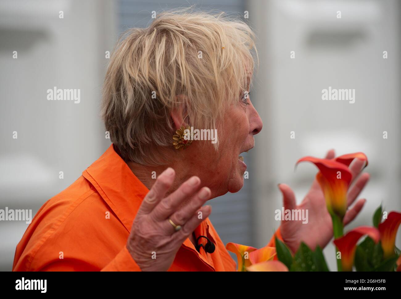 Gardener's world live 2021 hi-res stock photography and images - Alamy