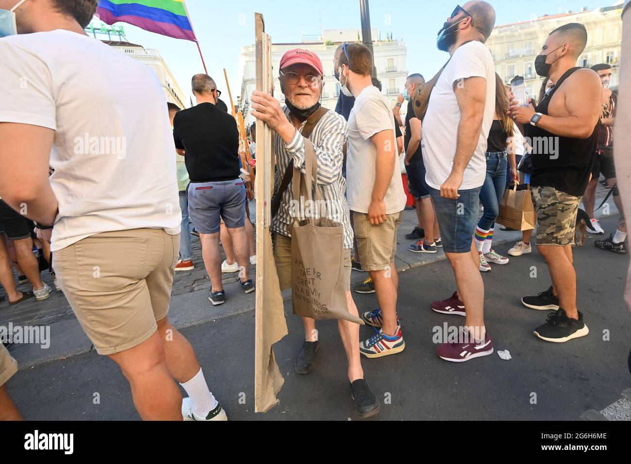 Madrid, Spain. 05th July, 2021. Painter, Antonio Lopez seen carrying ...