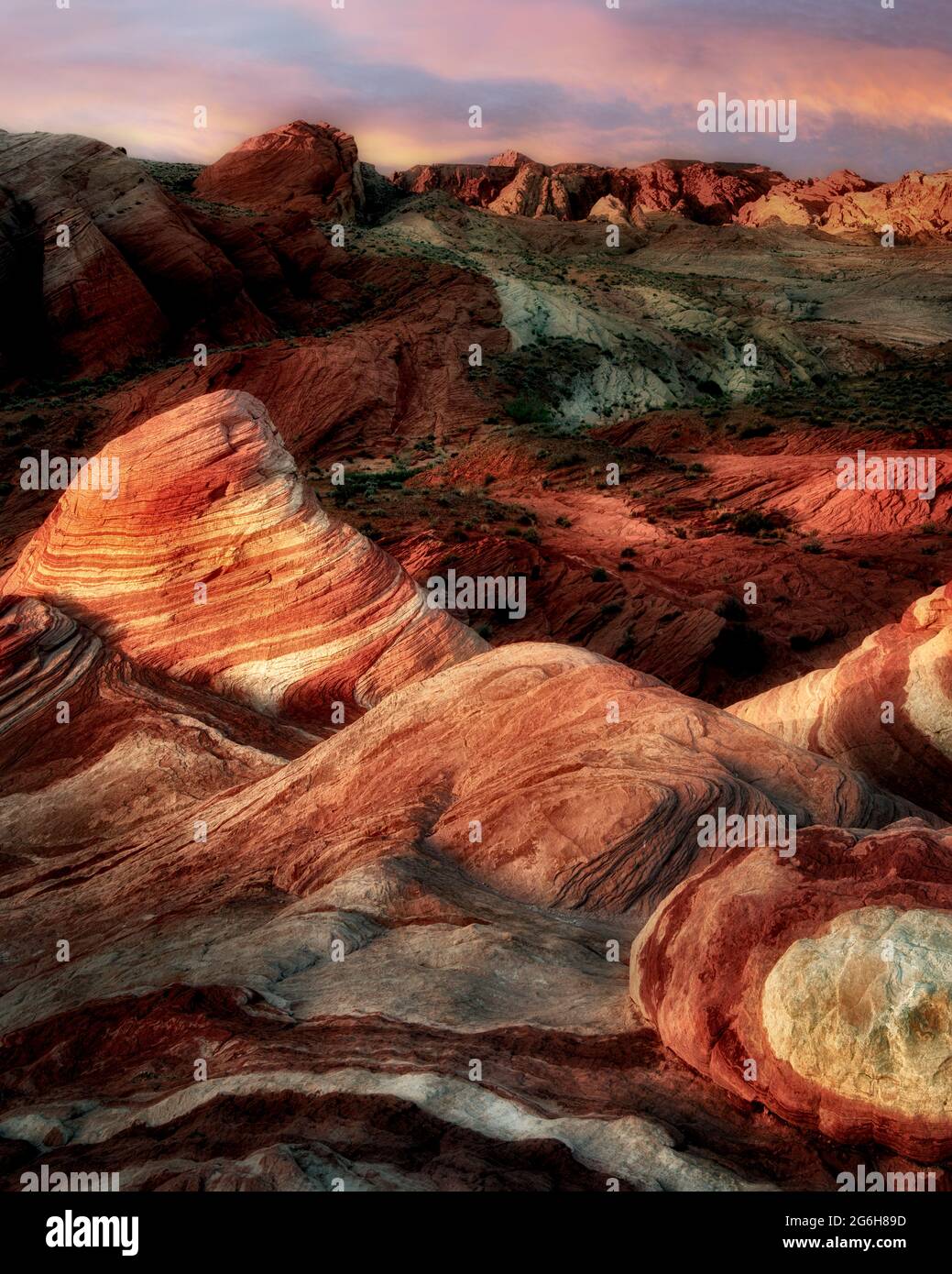 The Fire Wave at first light. Valley of fire State Park, Nevada Stock ...