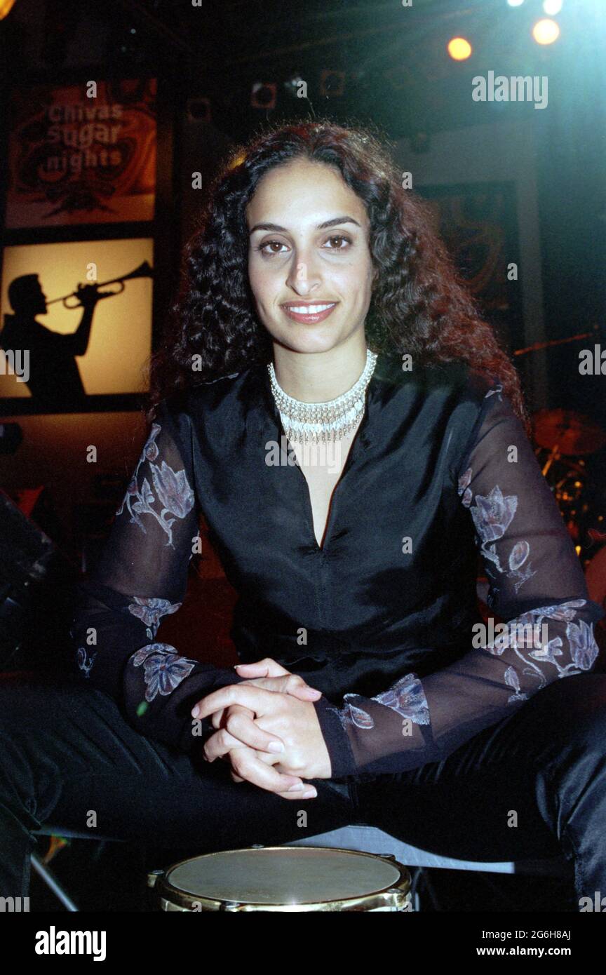 Milan Italy 1998-02-17: Noa during the photo session before the live ...