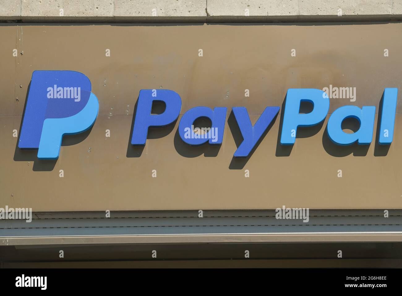 Paypal, Badensche Straße, Wilmersdorf, Berlin, Deutschland Stock Photo ...