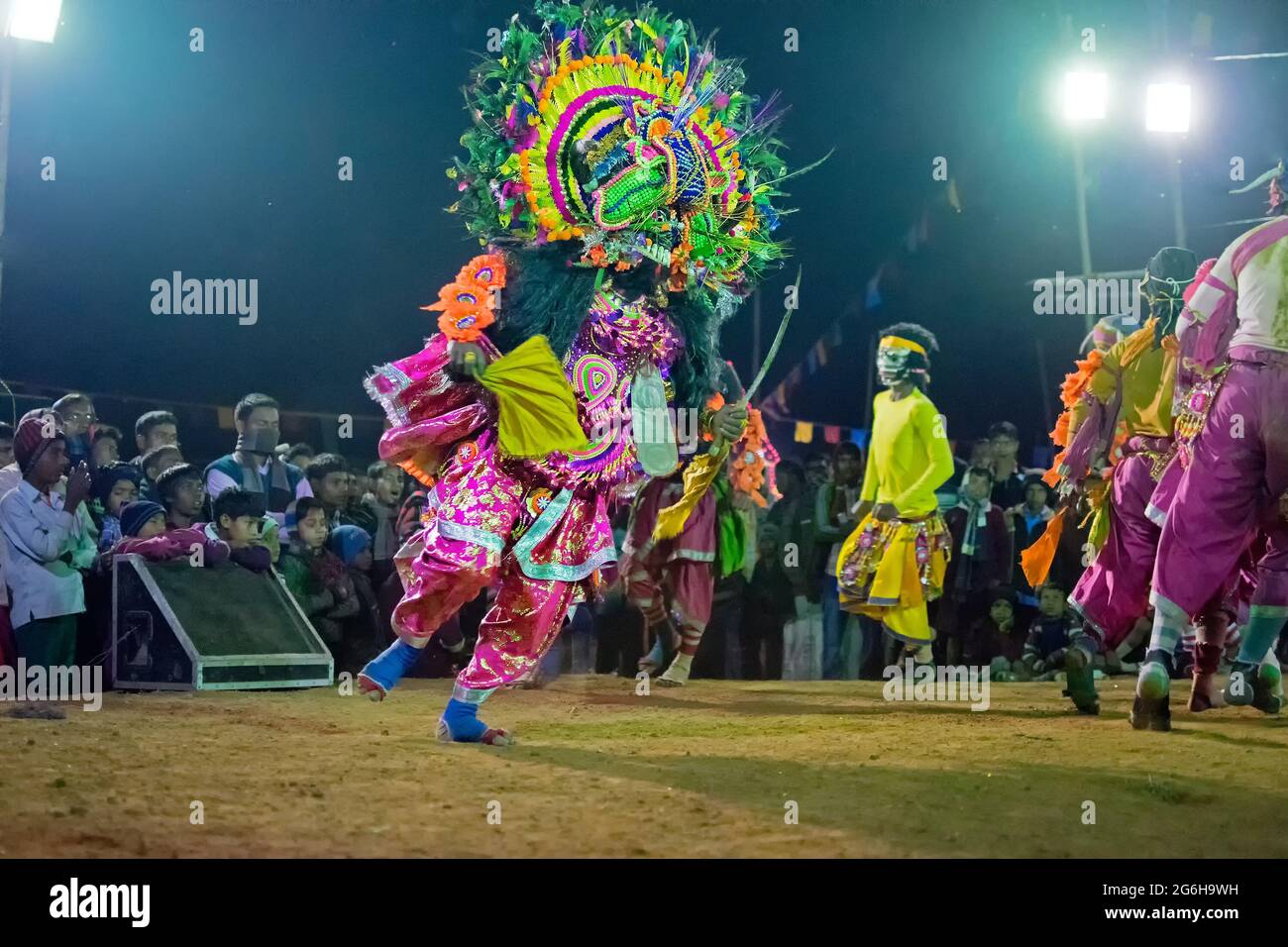 Indian traditional chhau dancer hi-res stock photography and images - Alamy
