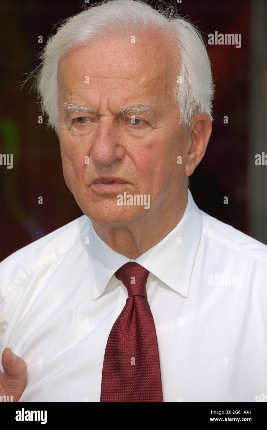 Richard freiherr von weizsacker hi-res stock photography and images - Alamy