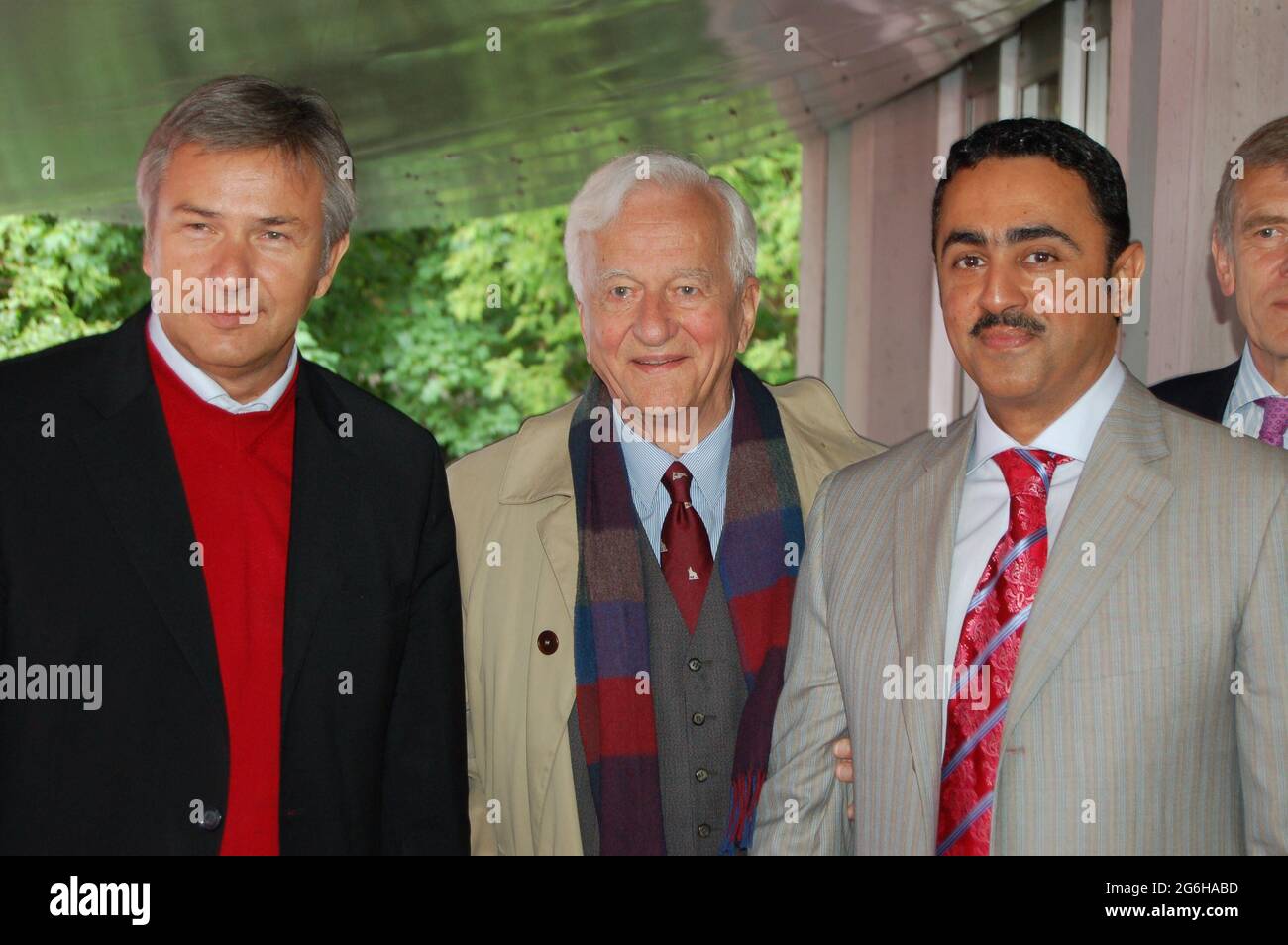 Scheich mohamed bin faleh al thani hi-res stock photography and images ...