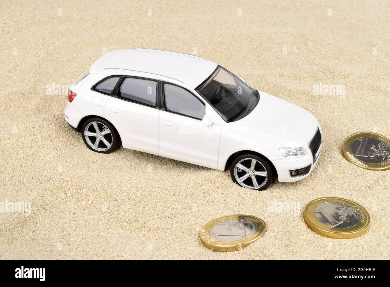 Stranded costs hi-res stock photography and images - Alamy