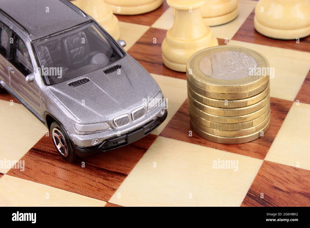 Car on chess board hi-res stock photography and images - Alamy