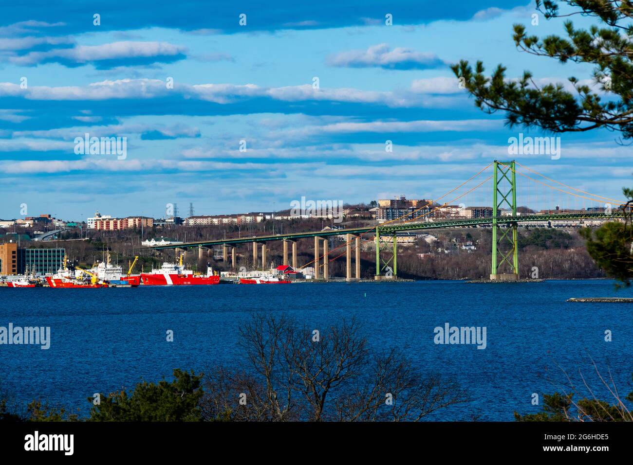 Oceanography boat hi-res stock photography and images - Alamy