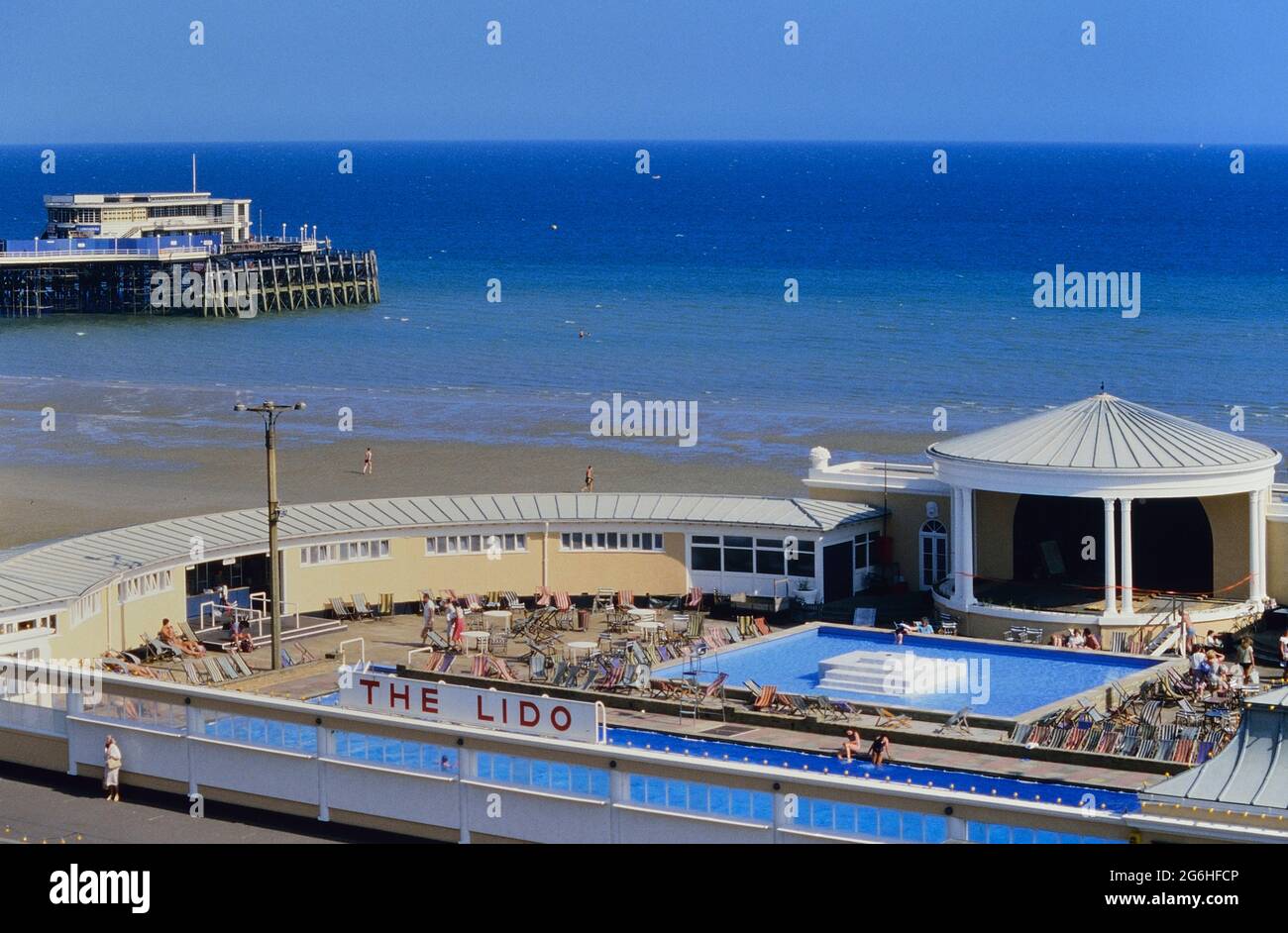 Worthing lido hi-res stock photography and images - Alamy