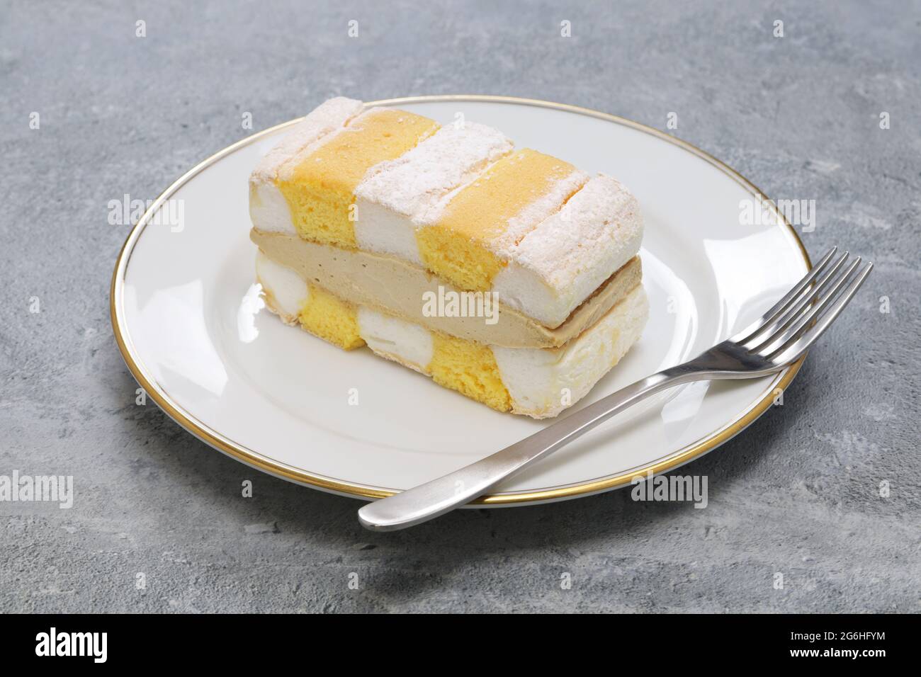 Kardinalschnitte hi-res stock photography and images - Alamy