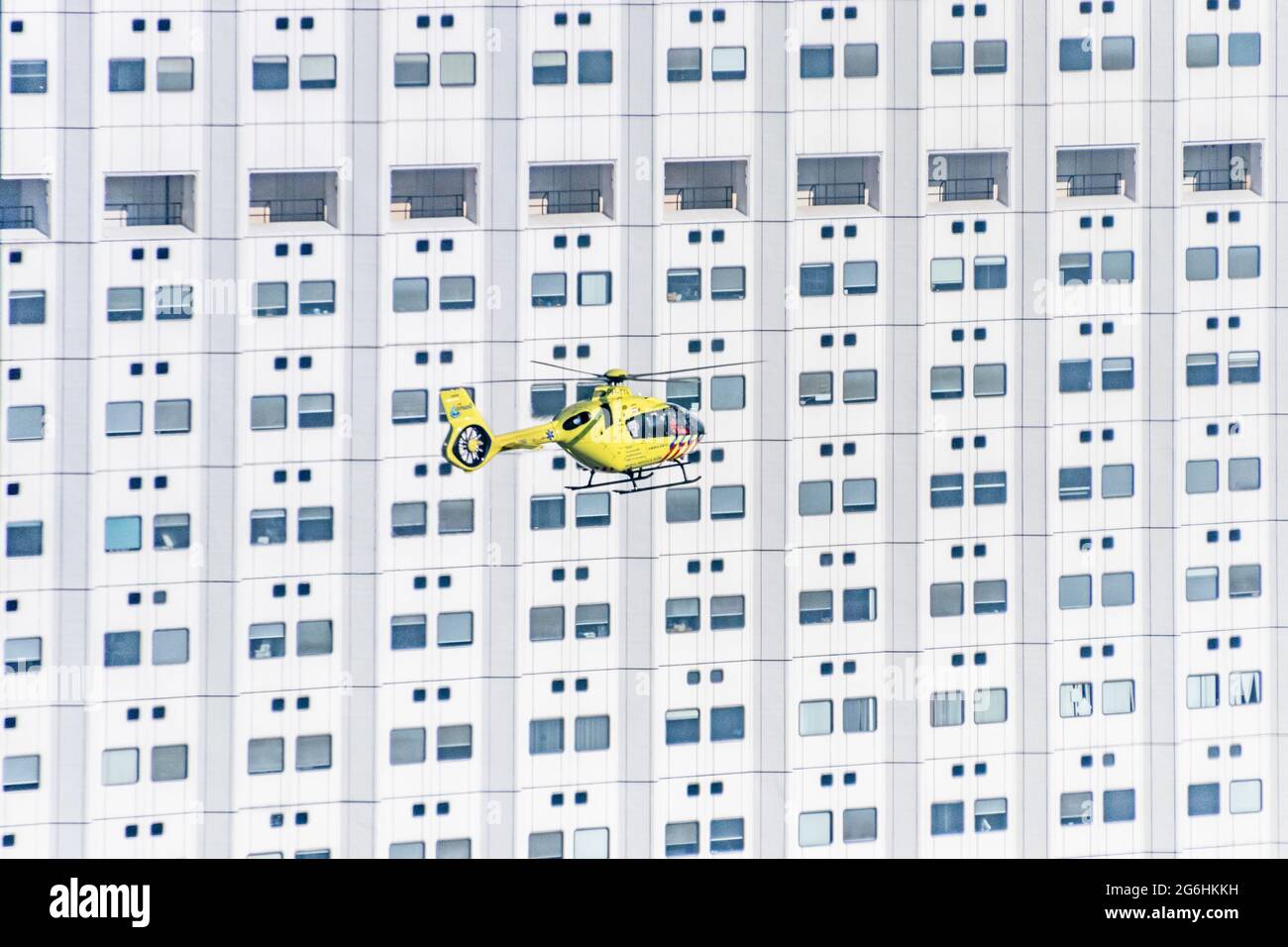 Air Ambulance Helicopter at hospital Stock Photo - Alamy