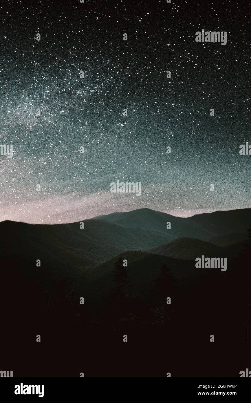 Stars mountains hi-res stock photography and images - Alamy