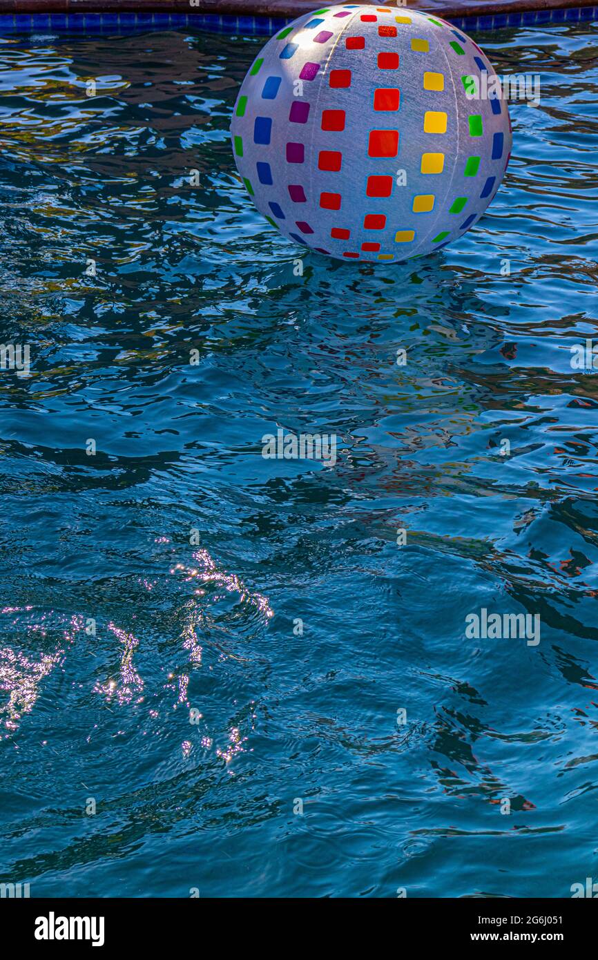 Beach ball in pool beachball hi-res stock photography and images - Alamy