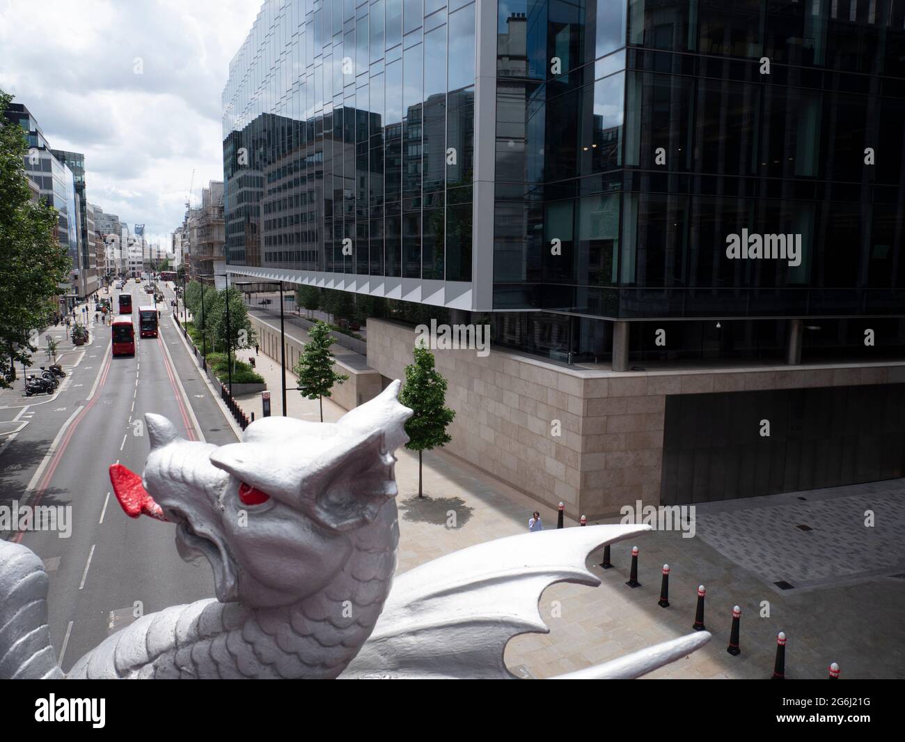 Goldman sachs headquarters in london hi-res stock photography and ...