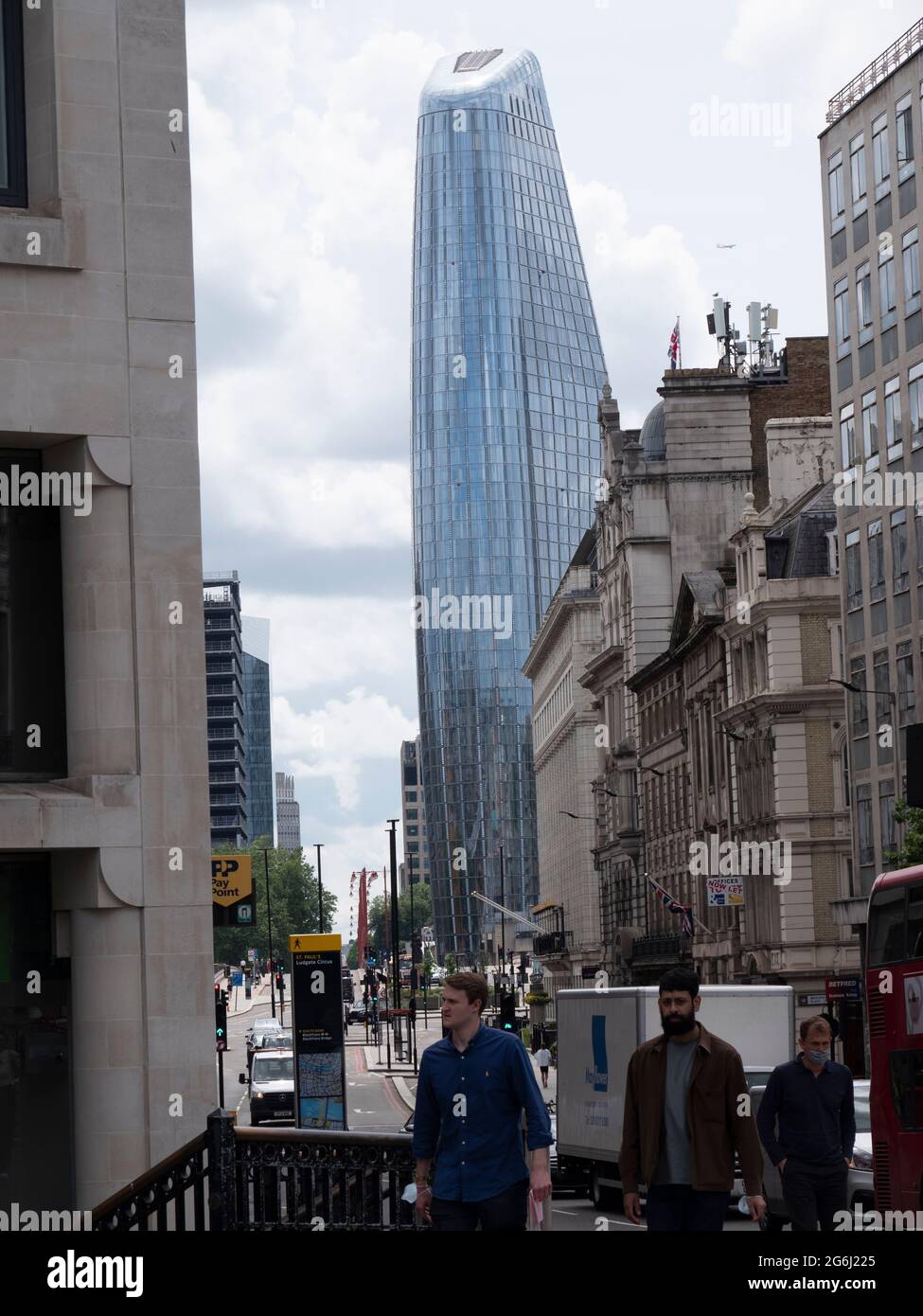 One Blackfriars mixed use development at No. 1 Blackfriars Road ...