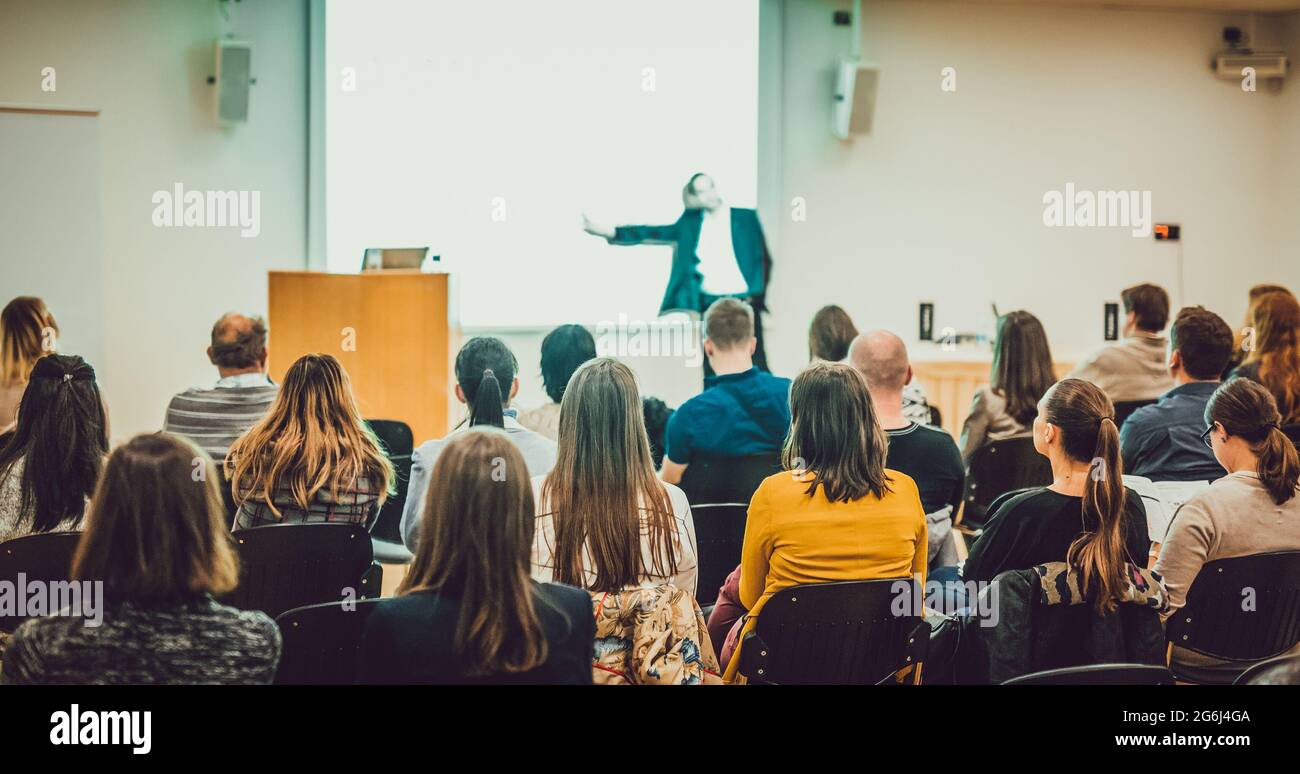 Audience in lecture hall on scientific conference Stock Photo - Alamy
