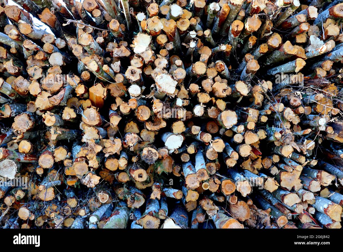 Cross cutting mountain hi-res stock photography and images - Alamy