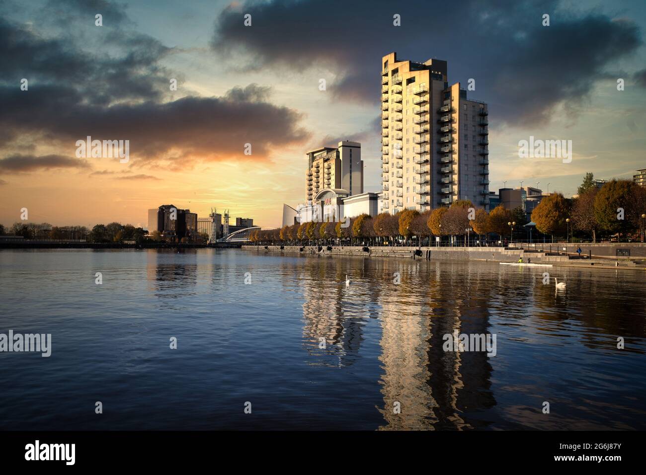 Manchester city skyline sunset hi-res stock photography and images - Alamy