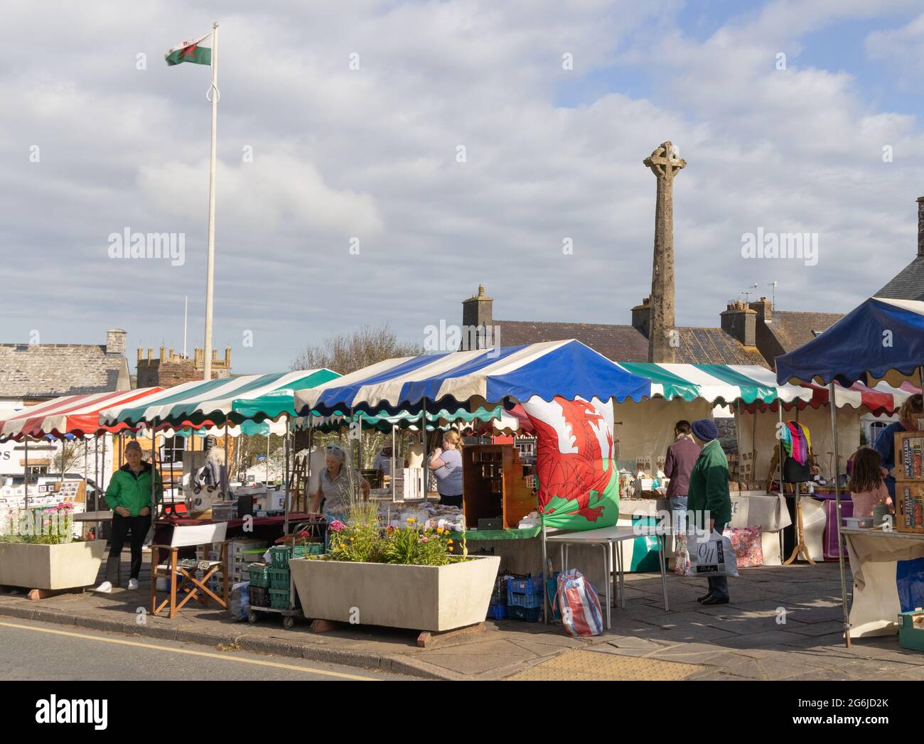 Market stall wales hi-res stock photography and images - Alamy