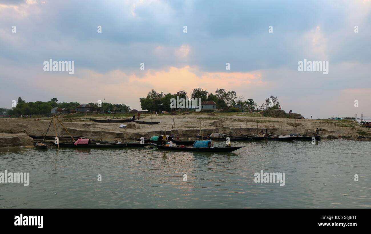 The Padma is the most beautiful river in Bangladesh. Row upon row of ...