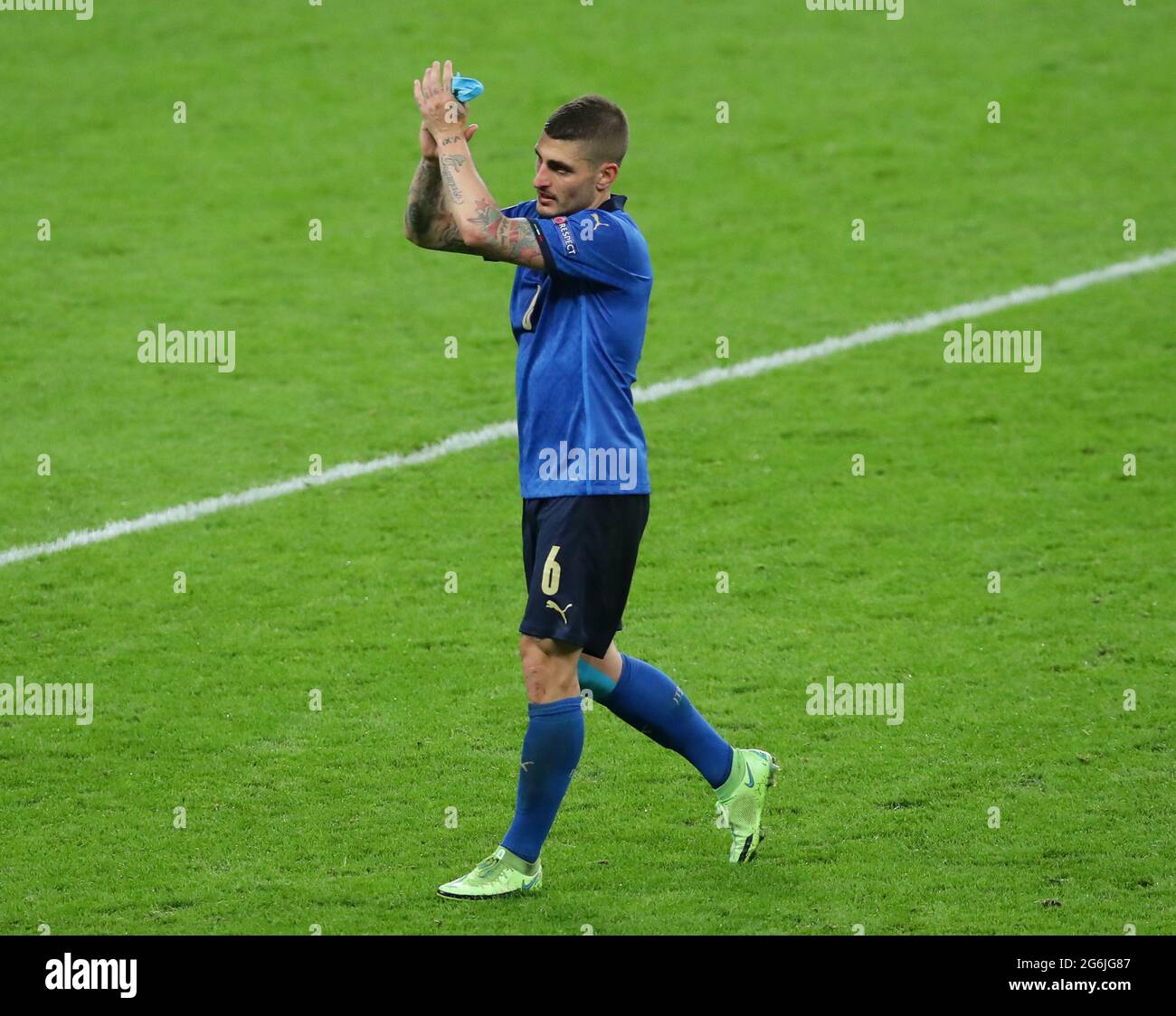 London, England, 6th July 2021. Marco Verratti of Italy applauds the ...