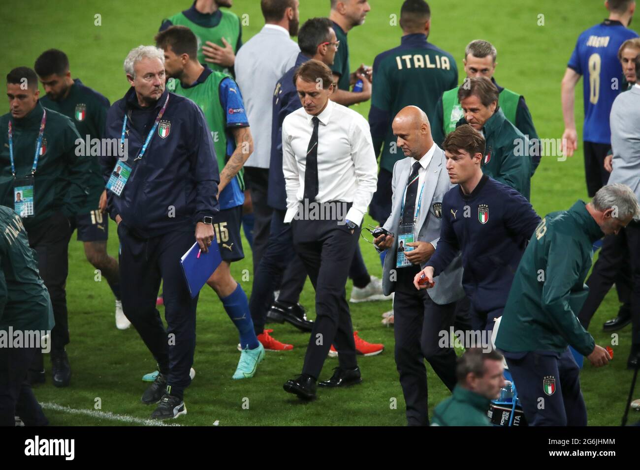 Italy manager Roberto Mancini (centre) reacts ahead of extra time ...