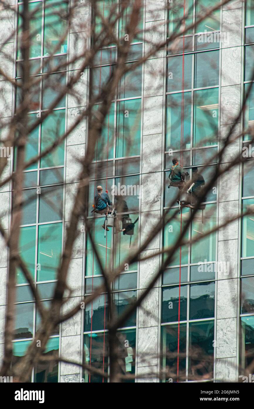 Seattle window washer hi-res stock photography and images - Alamy