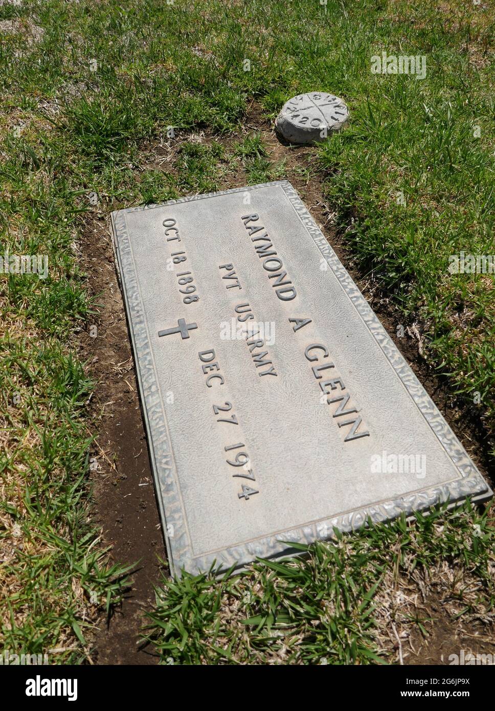 Raymond glenn hi-res stock photography and images - Alamy