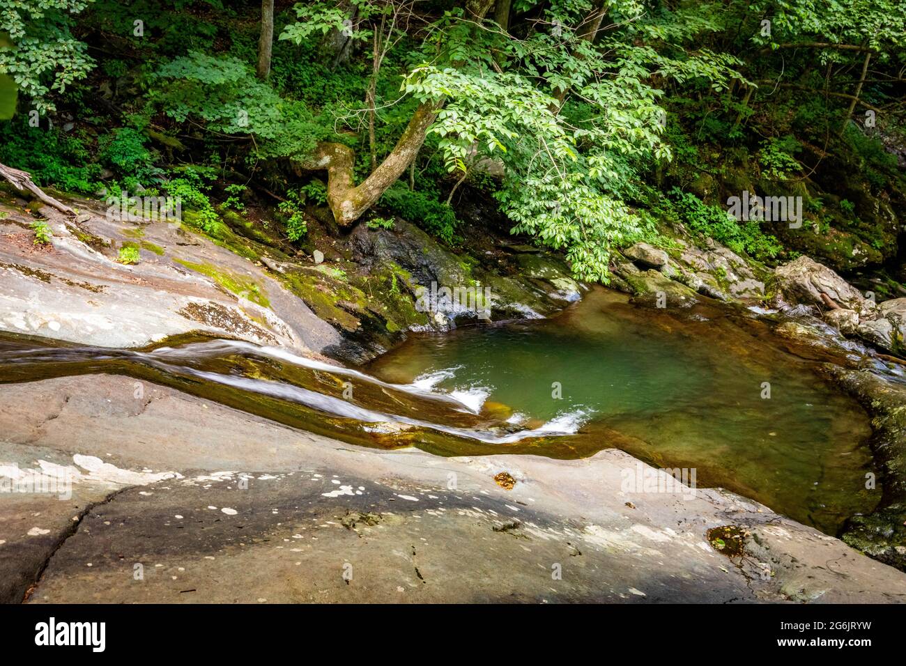 White Oak Canyon and Cedar Run trail loop waterfalls and cascades in ...
