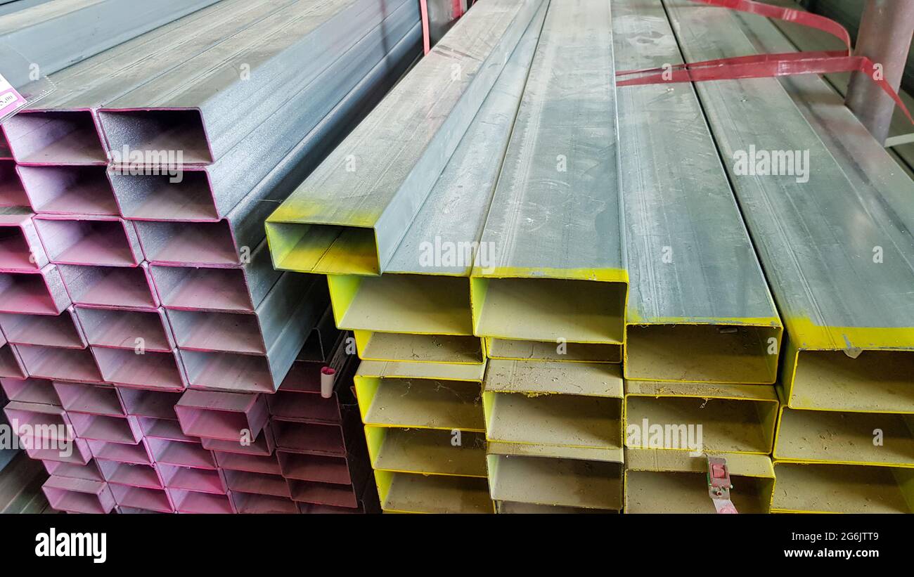 square metal pipe Carbon Steel Pipe Section Stainless steel bars are ...