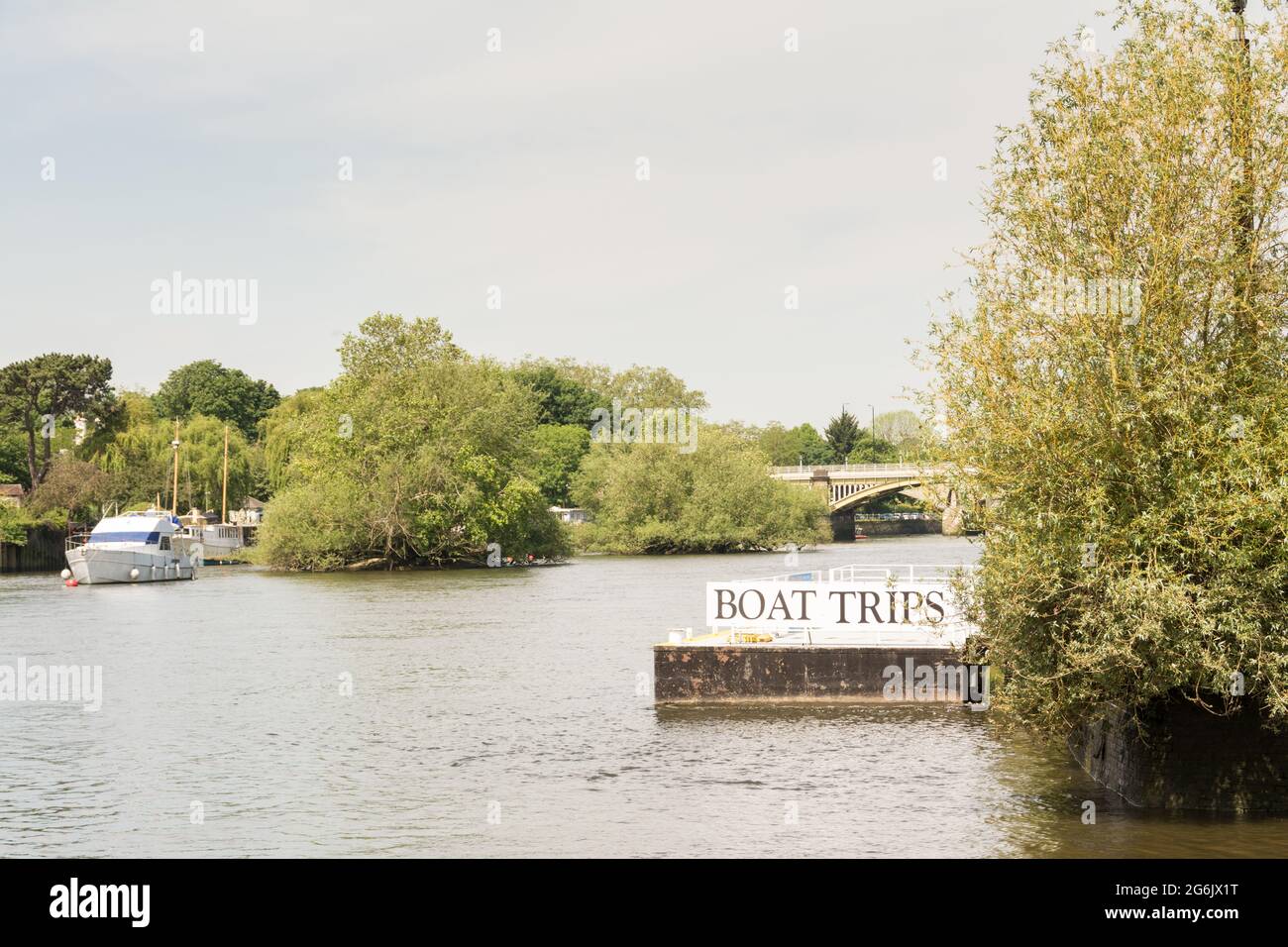 Small river craft hi-res stock photography and images - Alamy