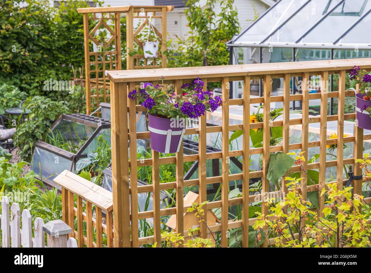 Private villa garden sweden hi-res stock photography and images - Alamy