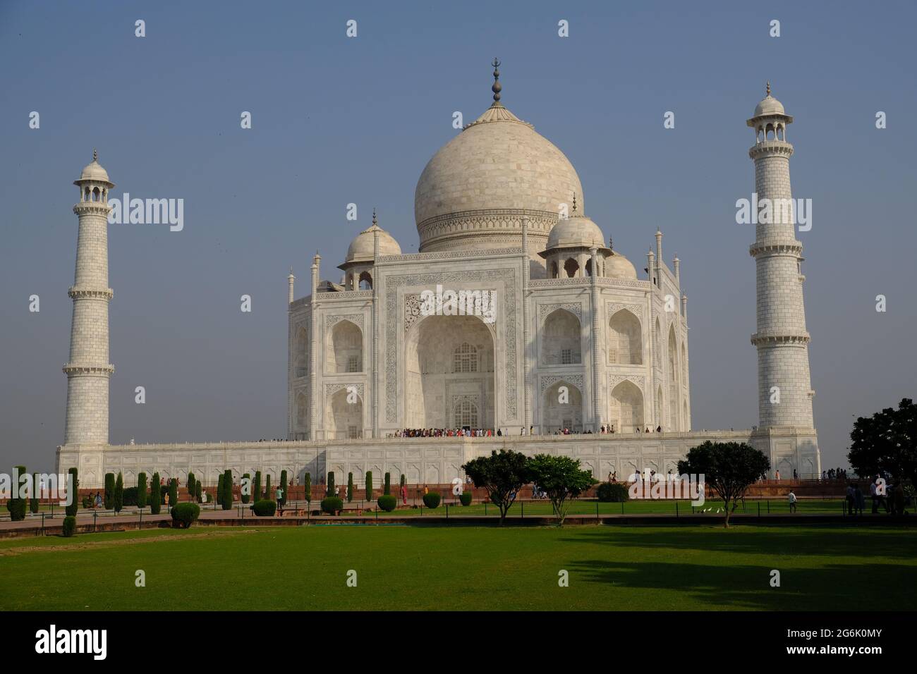 Indian architecture taj mahal complex hi-res stock photography and ...