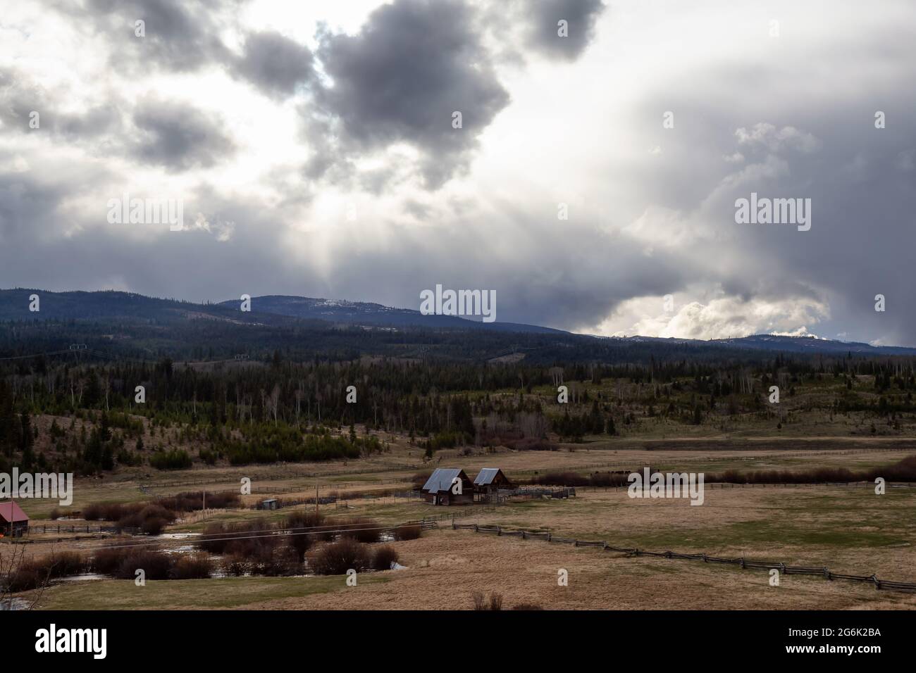 Spring farmland hi-res stock photography and images - Alamy