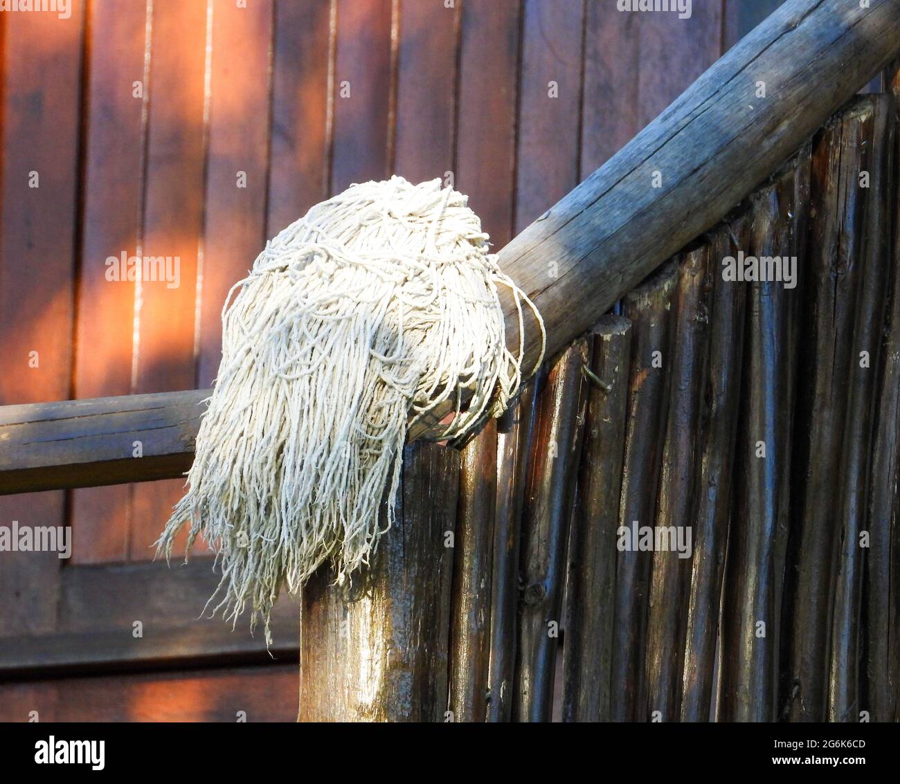 Mop cover hi-res stock photography and images - Alamy