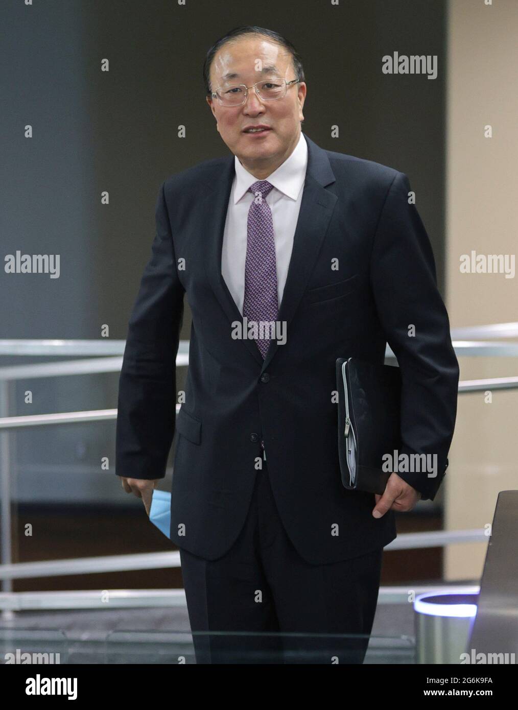 Permanent representative of china hi-res stock photography and images ...