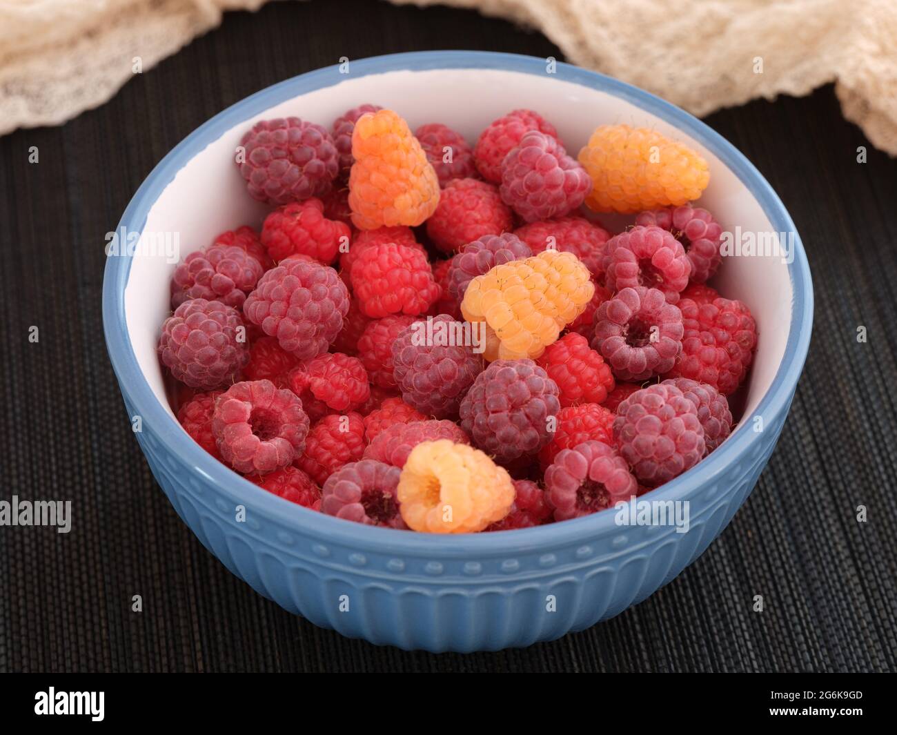 Bowl close hi-res stock photography and images - Alamy