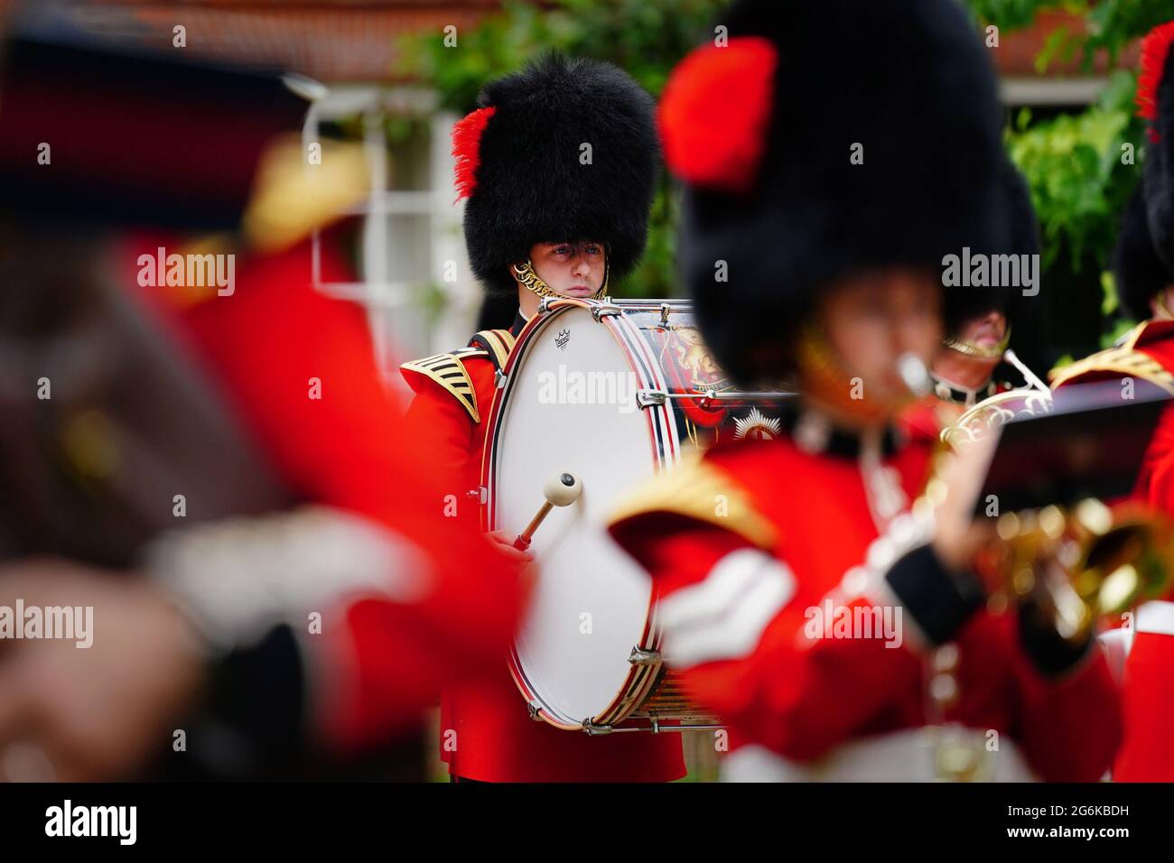 The Band of the Coldstream Guards playing Three Lions and Sweet ...