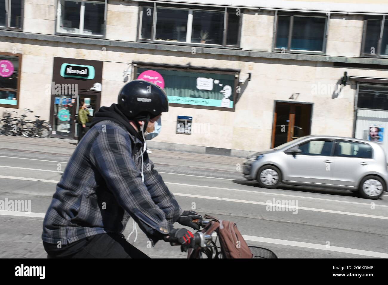 Copenhagen Denmark./19.April 2020 Make bikers wears mask during orona ...