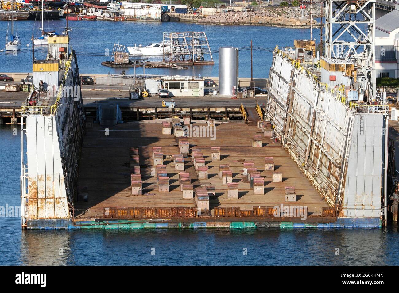 empty floating dock. The port of Los Angeles. USA Stock Photo - Alamy