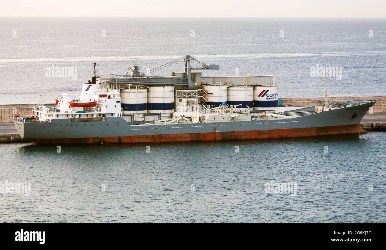 Dry bulk carrier ship. Alongside berth Palma Harbour Mallorca Spain ...