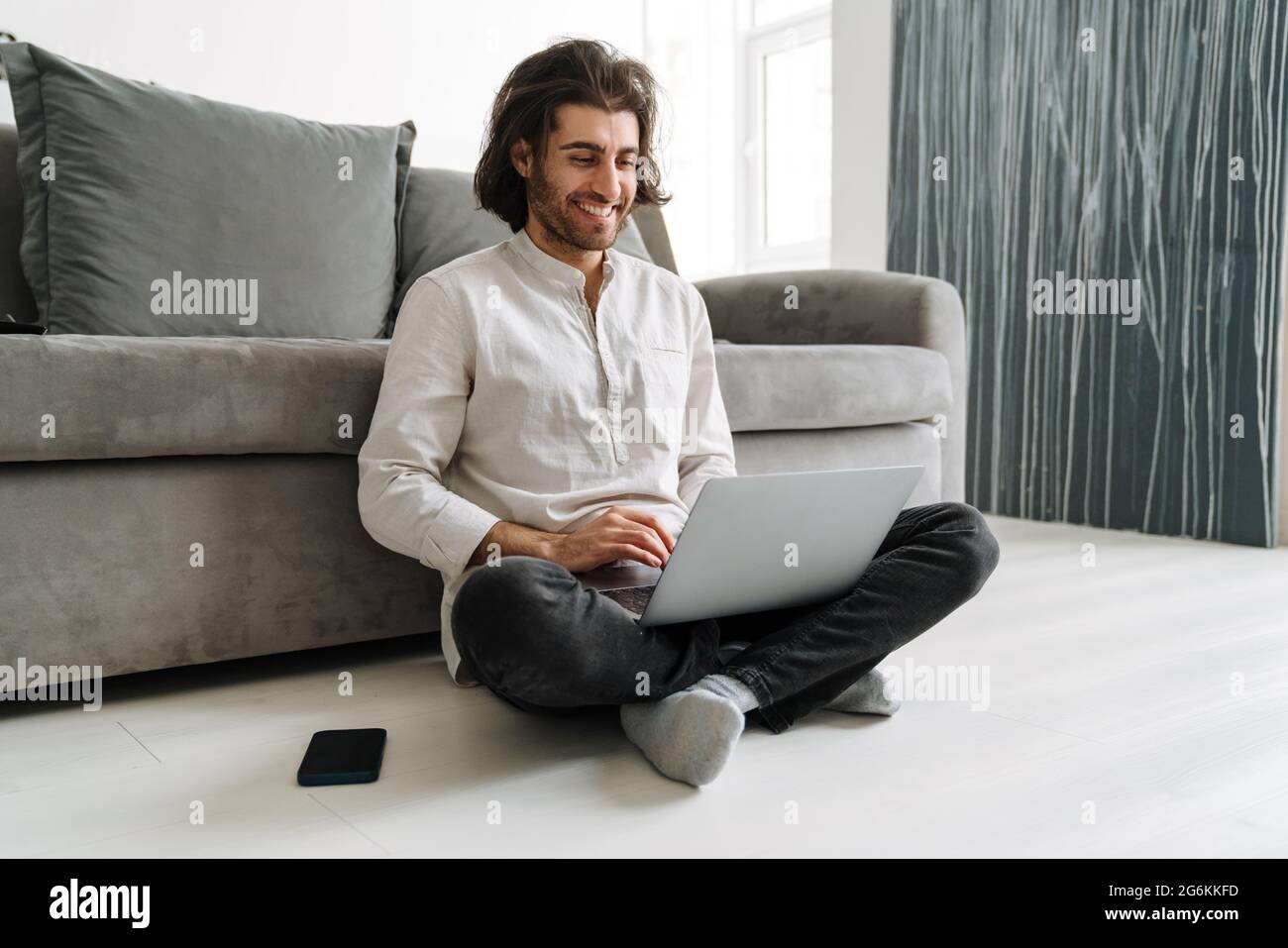 Smiling turkish man hi-res stock photography and images - Alamy