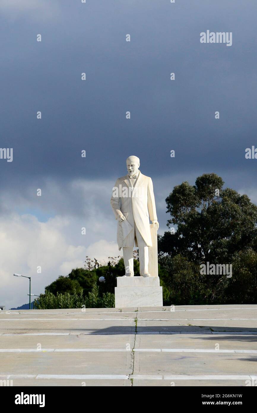 Statue of Eleftherios Venizelos at Greek Parliament Stock Photo - Alamy