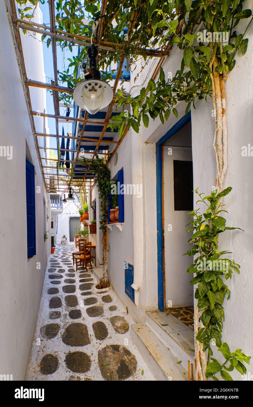 Santorini island greece cobbled street hi-res stock photography and ...