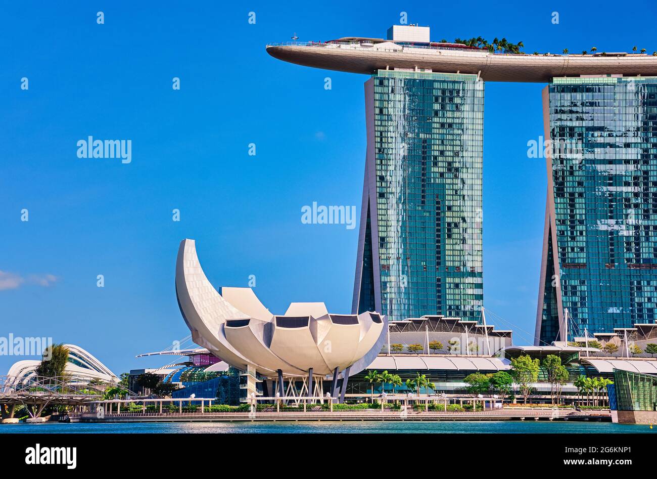 Singapore iconic landmarks hi-res stock photography and images - Alamy