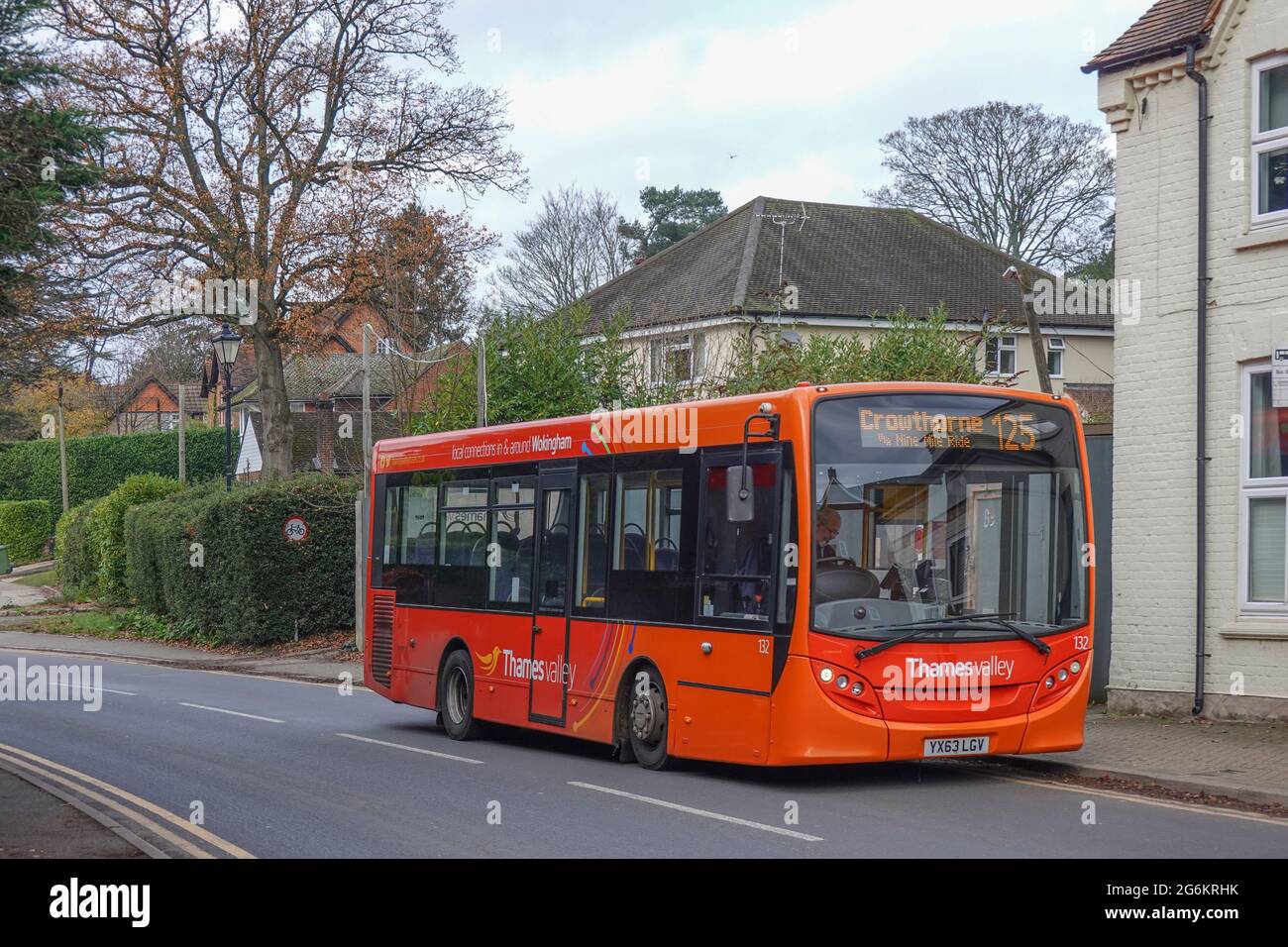 Thames Valley Optare Bus No. 125 Stock Photo - Alamy