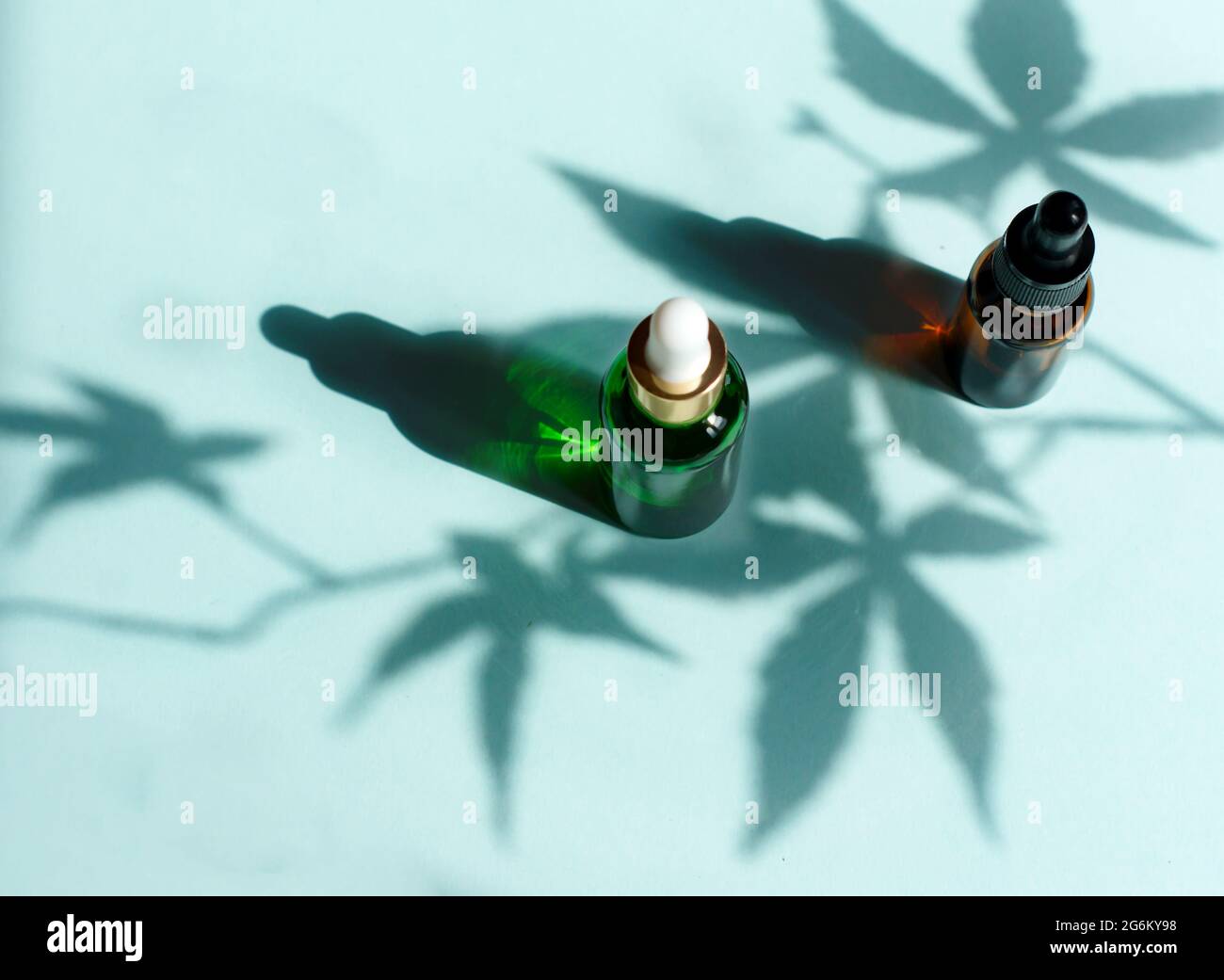 Serum in capsules hi-res stock photography and images - Alamy