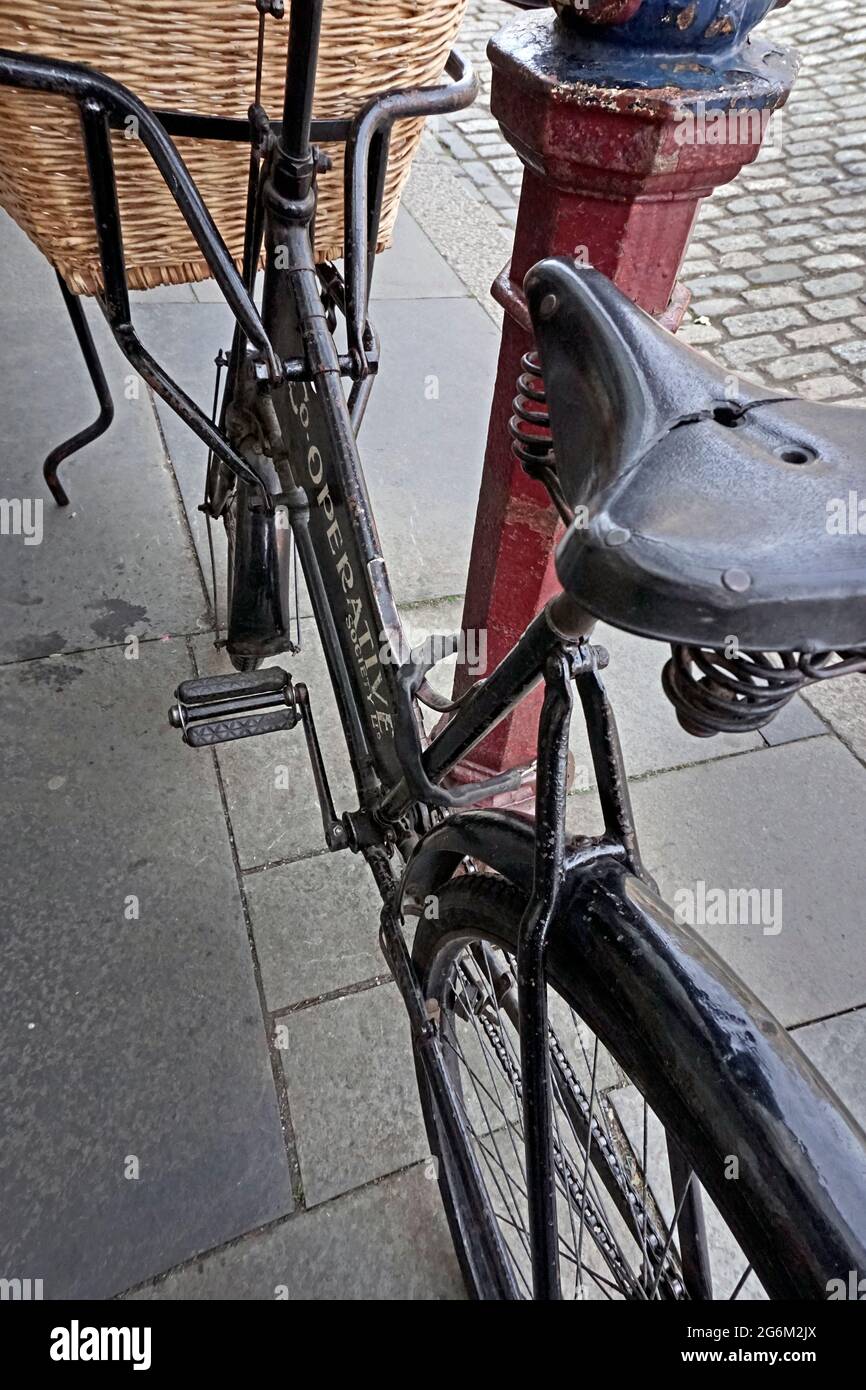 Trade bike hi-res stock photography and images - Alamy